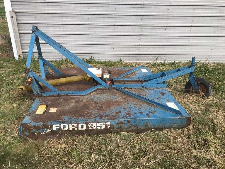 Ford 3pt 6' Finish Mower - Peterson Land & Auction LLC