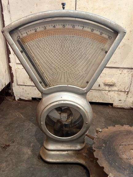 Stimpson Vintage Scale - Peterson Land & Auction LLC