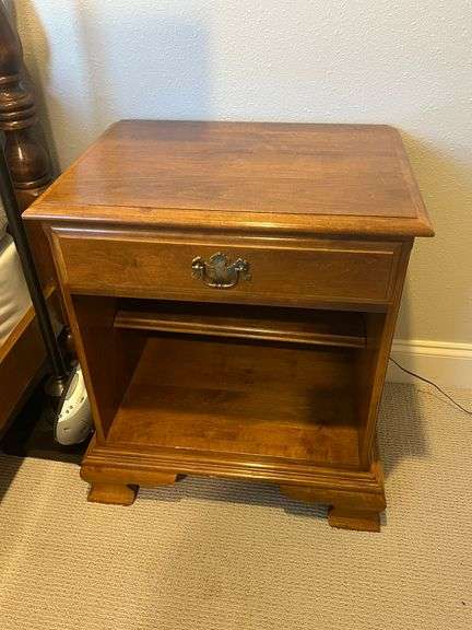 Ethan Allen Night Stand - Peterson Land & Auction LLC