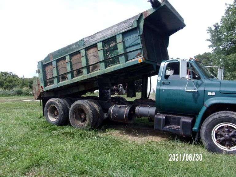 1985 Chevy C7D064 Tandem Dump Truck - Property Peddler