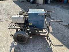 Miller Roughneck 2E Portable Welder - Property Peddler