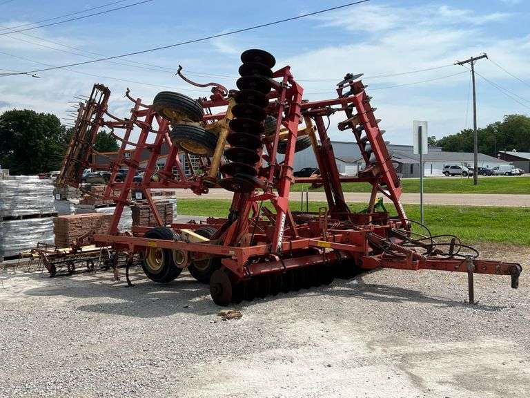 Krause 3100 Landsmen Field Finisher - Property Peddler