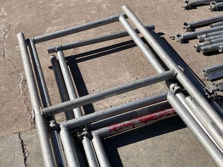 Aluminum Scaffolding - Property Peddler