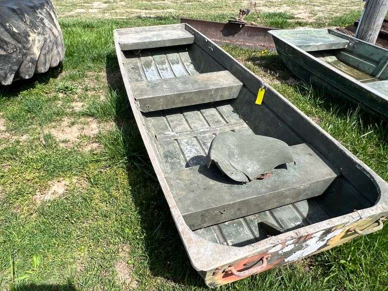 Jon Boat 10' - Property Peddler