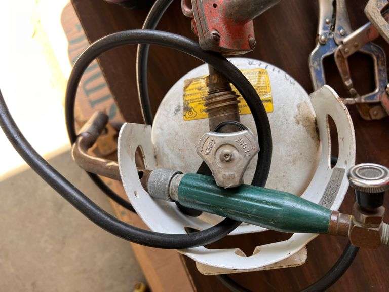 Small Propane Tank & Torches - Property Peddler