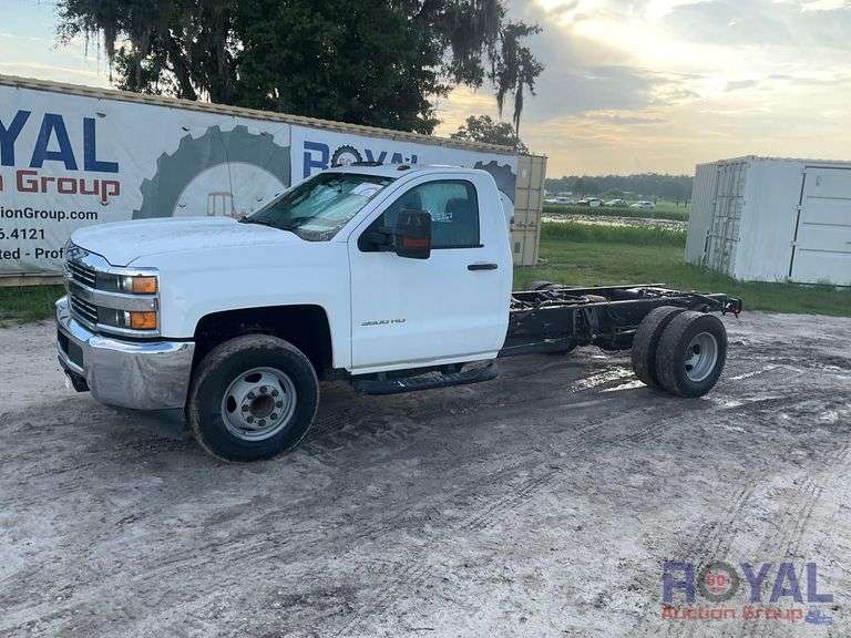 2016 Chevrolet Silverado Cab and Chassis Truck - Royal Auction Group