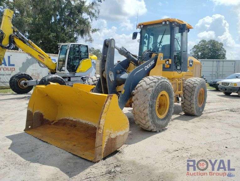 2021 John Deere 524P P-tier Articulated Wheel Loader - Royal Auction Group