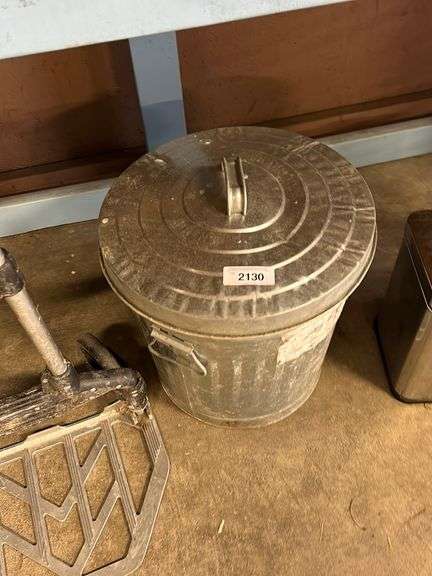 Tin Feed Can - Rogers Community Auction Inc.