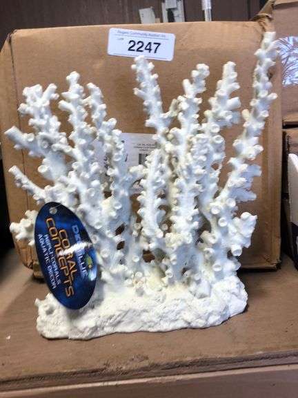 3 Coral Concepts Aqua Decorations - Rogers Community Auction Inc.