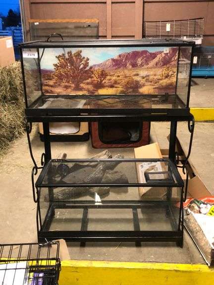 2 - 20 Gal Terrarium w/ Stand - Rogers Community Auction Inc.