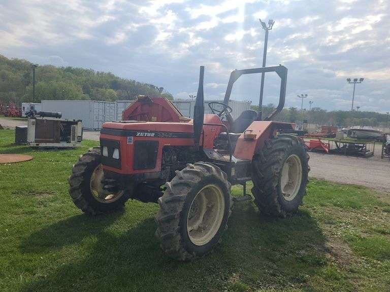 1999 Zetor 4340 Diesel Tractor - Rogers Community Auction Inc.