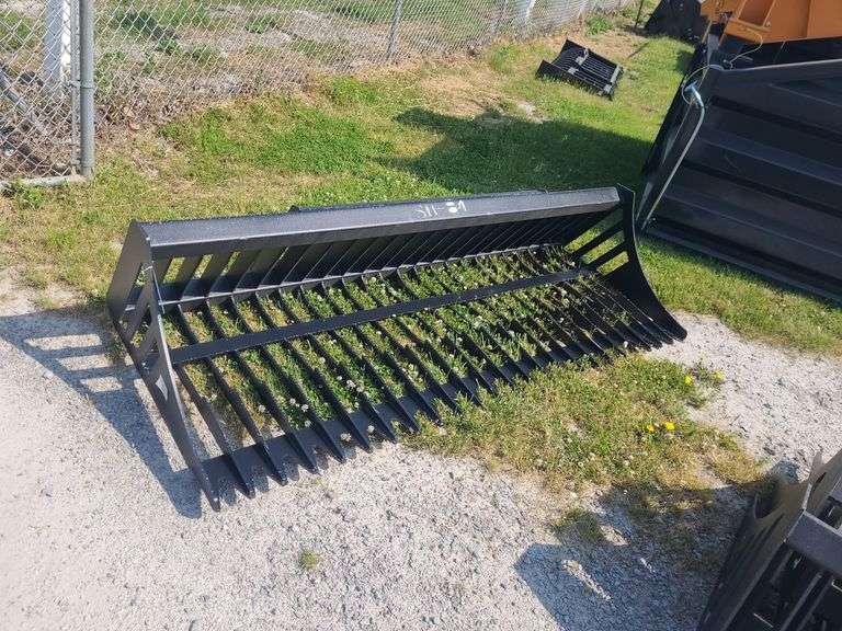 84" Rock / Root Bucket - Rogers Community Auction Inc.