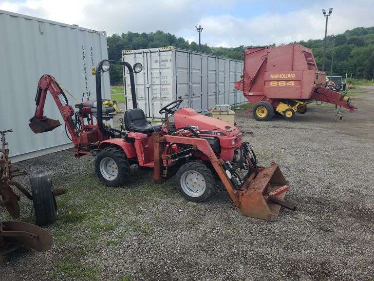 Honda 5518 Gas Tractor w/ Loader & Backhoe - Rogers Community Auction Inc.