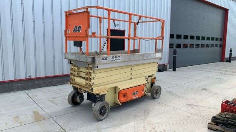 JLG 3246ES Scissor Lift - RES Auction Services