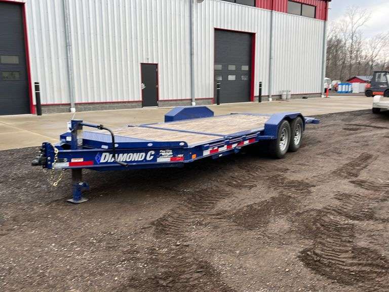 2022 Diamond C 20' Tilt Trailer - RES Auction Services