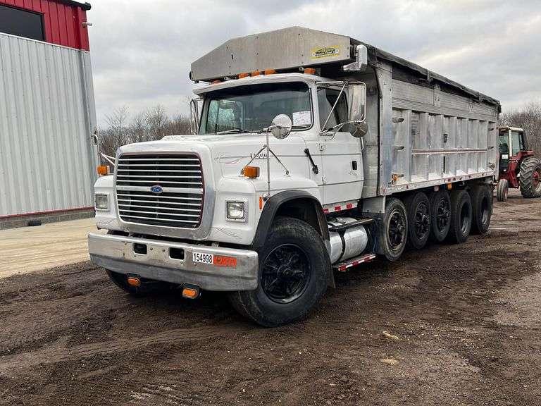 1994 Ford LT9000 Dump Truck - RES Auction Services