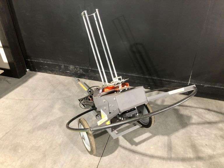 Champion Easy Bird Battery Operated Clay Target Thrower - RES Auction ...