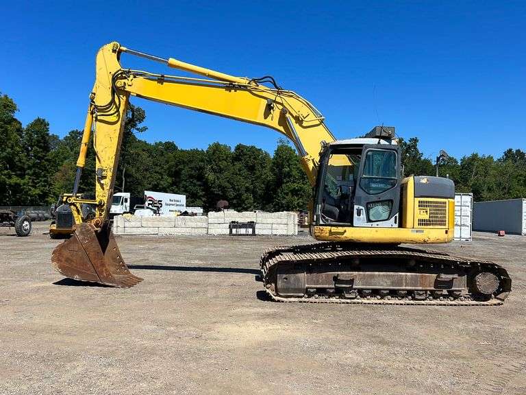 "ABSOLUTE" 2007 Komatsu PC228 Excavator - RES Auction Services