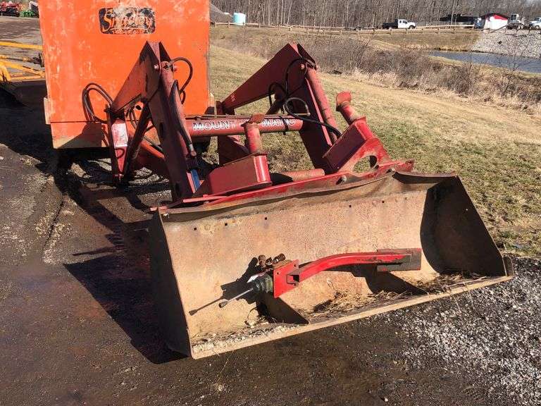 Case INternational 2250 Loader - RES Auction Services