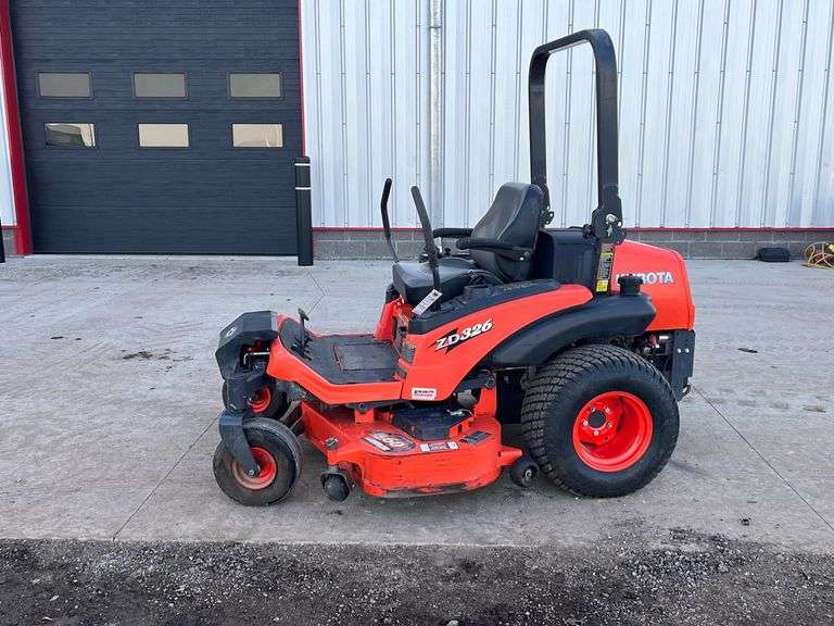 Kubota ZD326 Zero-Turn Mower - RES Auction Services