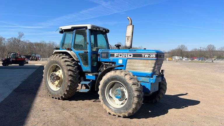 "ABSOLUTE" 1989 Ford TW35 Tractor - RES Auction Services