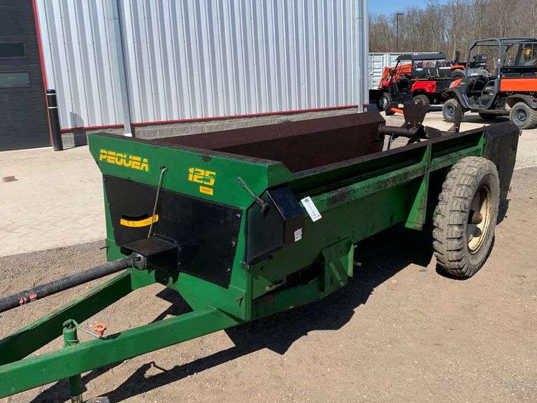 Pequea 125 Manure Spreader - RES Auction Services