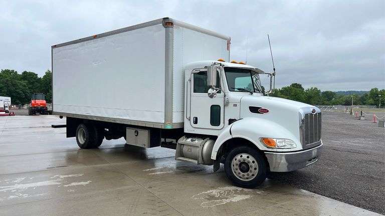"ABSOLUTE" 2010 Peterbilt 337 Box Truck - RES Auction Services
