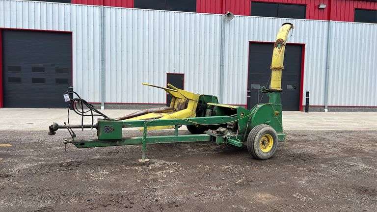 "ABSOLUTE" John Deere 3940 Silage Chopper - RES Auction Services