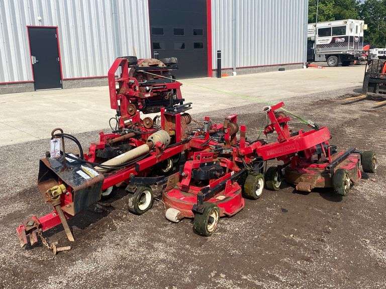 "ABSOLUTE" Pull Type Hydraulic Fold Finish Mower - RES Auction Services