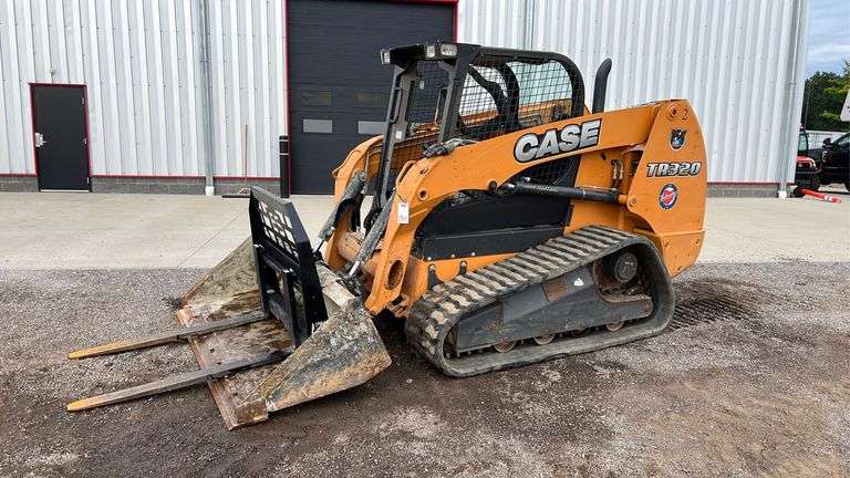 "ABSOLUTE" 2014 Case TR320 Skid Loader - RES Auction Services