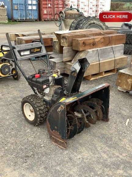 Yardworks 30” snowblower , gas - Rideau Auctions