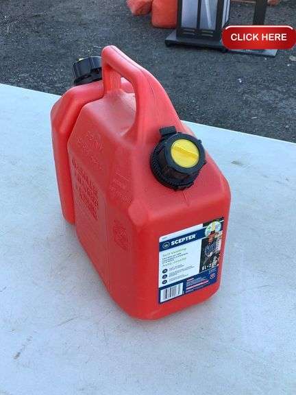 Scepter gas/oil can - Rideau Auctions