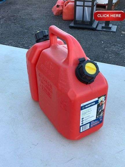 Scepter gas/oil can - Rideau Auctions