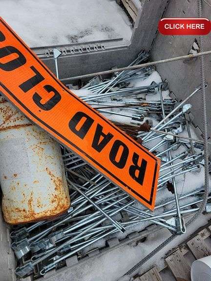 7 bins of rebar and assorted hardware - Rideau Auctions