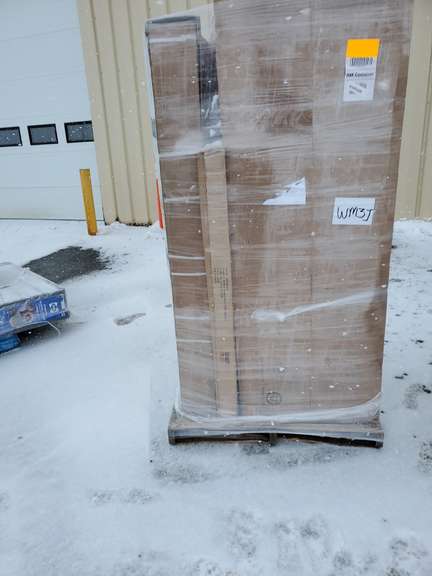 Mixed skid broken, damaged, missing pieces - Rideau Auctions