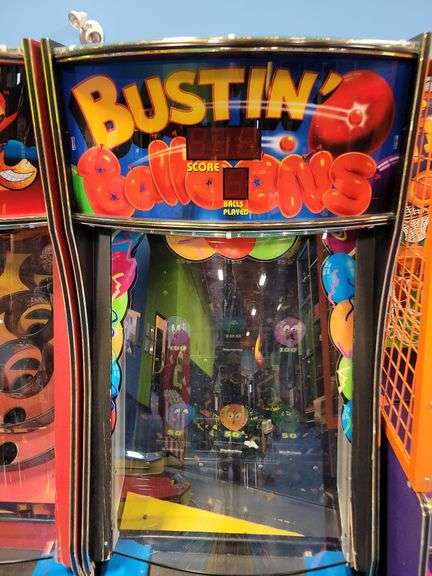 Bustin balloons arcade game - Rideau Auctions