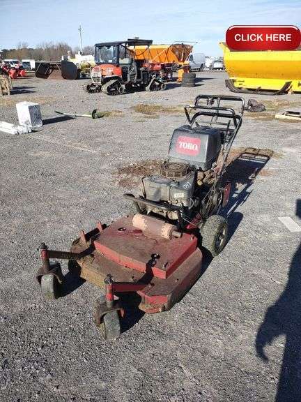 Toro commercial proline 32 gas mower - Rideau Auctions