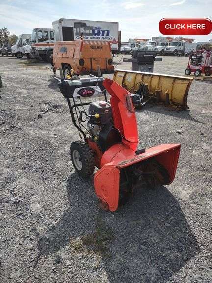 Ariens 28" gas snowblower - Rideau Auctions