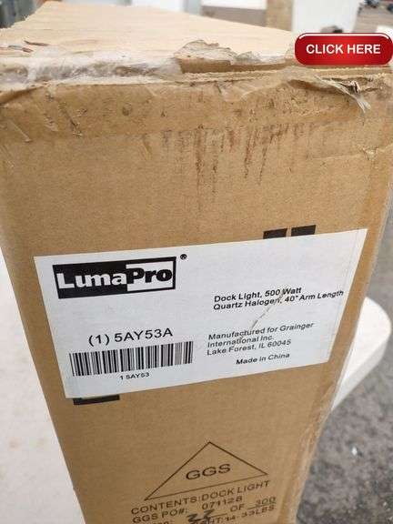 Lumapro dock light - Rideau Auctions