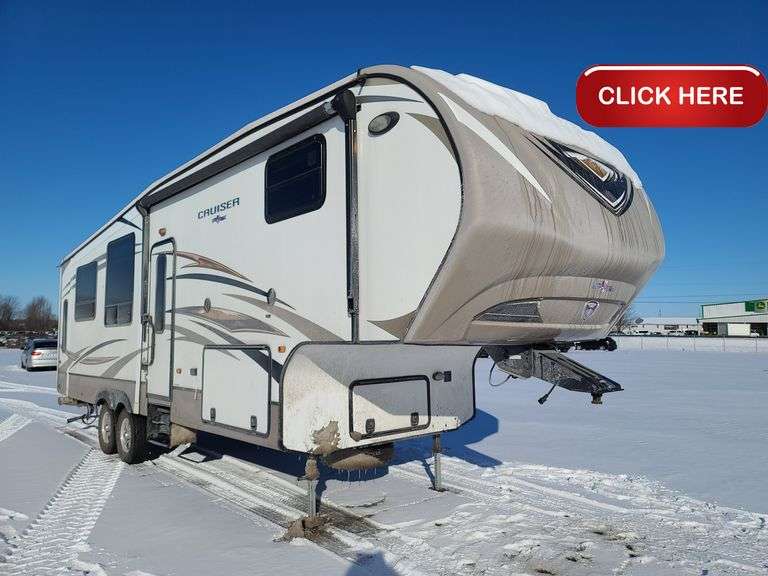 2014 CrossRoads Cruiser 5th Wheel - Rideau Auctions