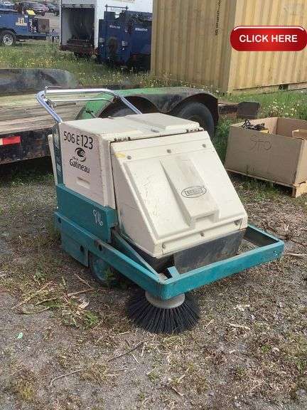 Tennant floor sweeper, 12v - Rideau Auctions