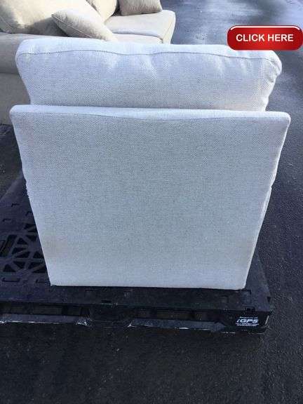 True innovations fabric accent chair - Rideau Auctions