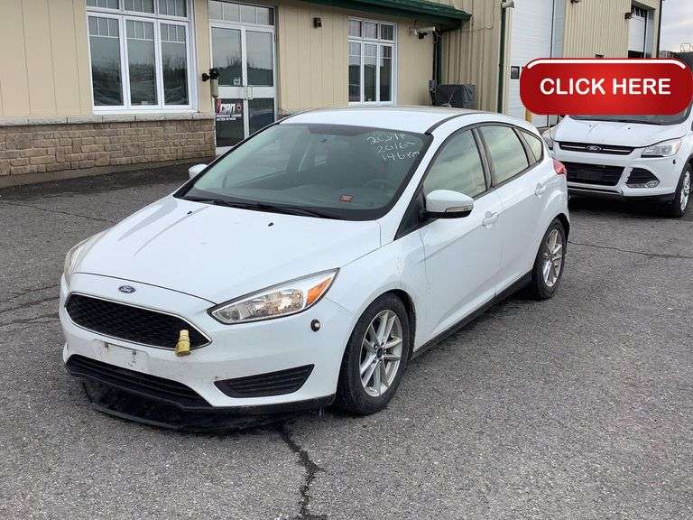 2016 Ford Focus SE Hatchback - Rideau Auctions