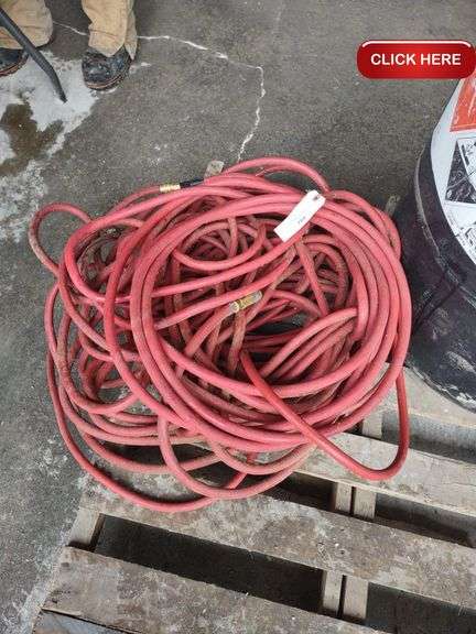 Red air line hoses - Rideau Auctions