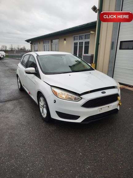 2016 Ford Focus SE Hatchback - Rideau Auctions