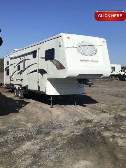 2005 Crossroads Paradise Point 5th Wheel Trailer - Rideau Auctions