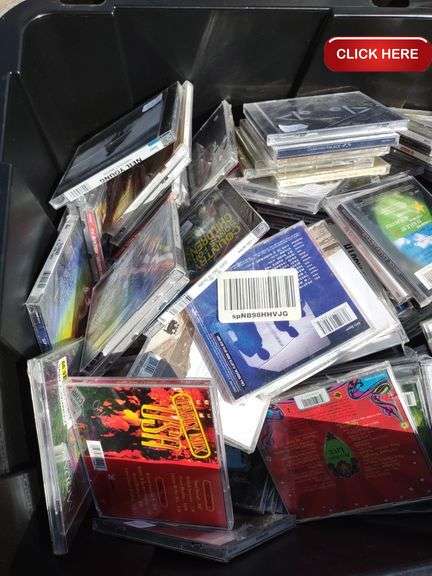 Box lot of CDs - Rideau Auctions
