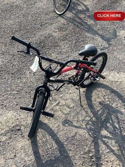 Children's Red and Black Hyper Spinner BMX Bike - Rideau Auctions