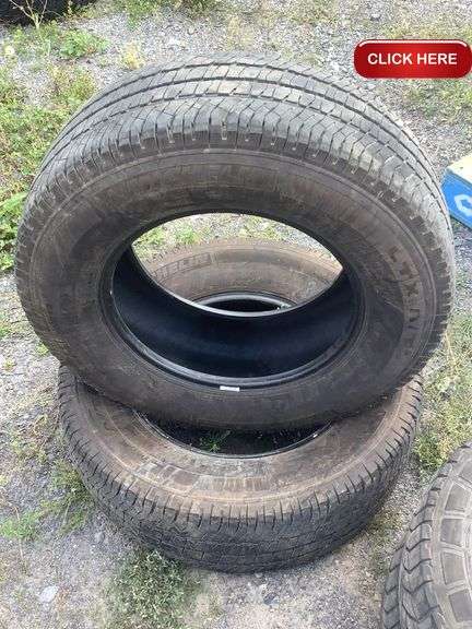 2 Michelin tires 275 70/R18 - Rideau Auctions