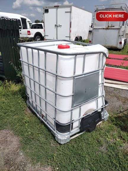 1000 litre plastic water tote - Rideau Auctions
